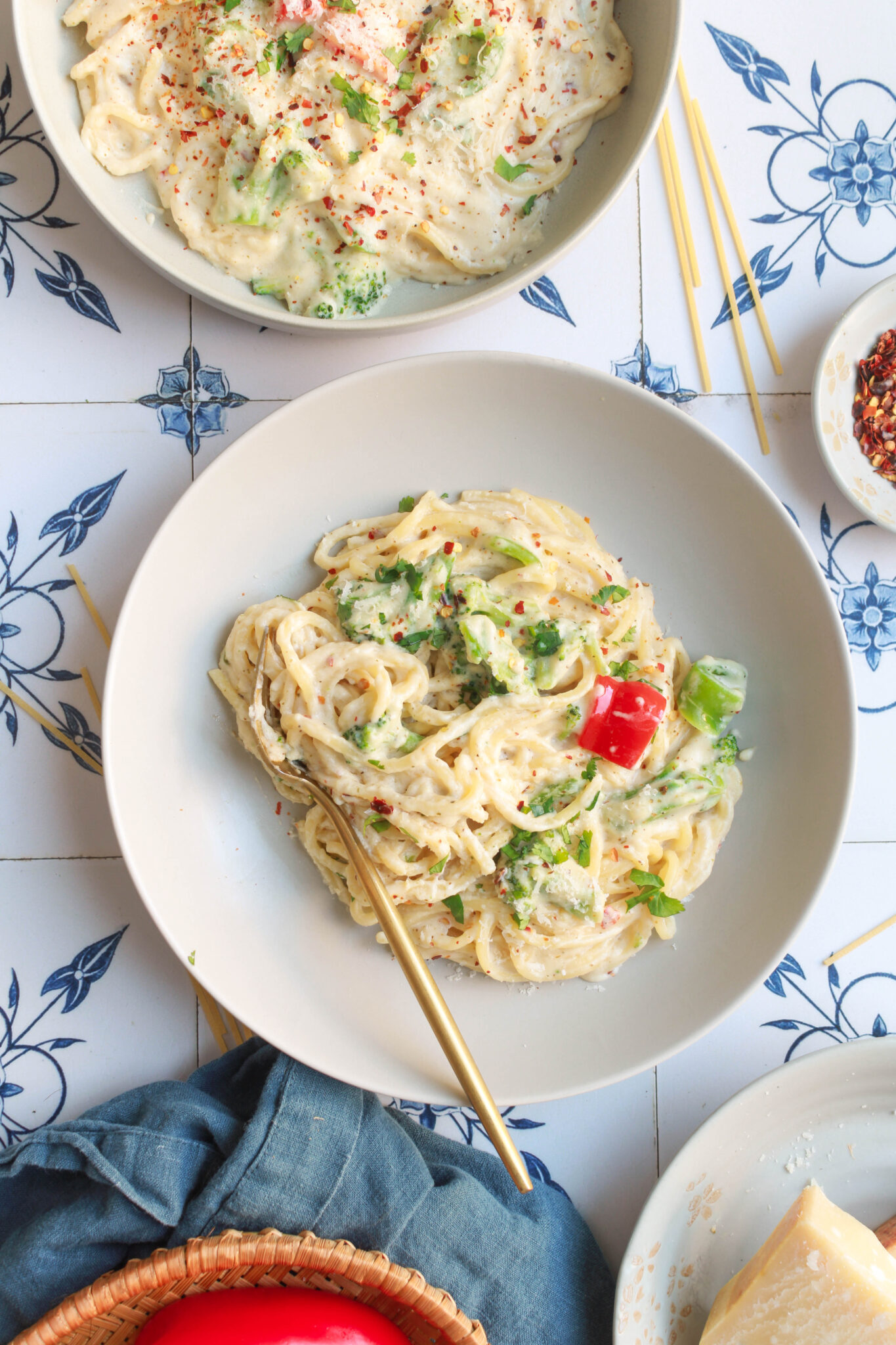 White Sauce Spaghetti - The Whisk Addict - Easy Recipes With A Kick Of ...