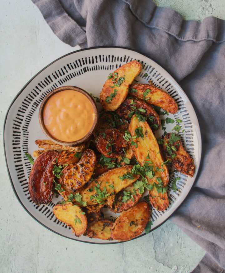 Herbed Parmesan Fingerling Potatoes - The Whisk Addict - Easy Recipes ...