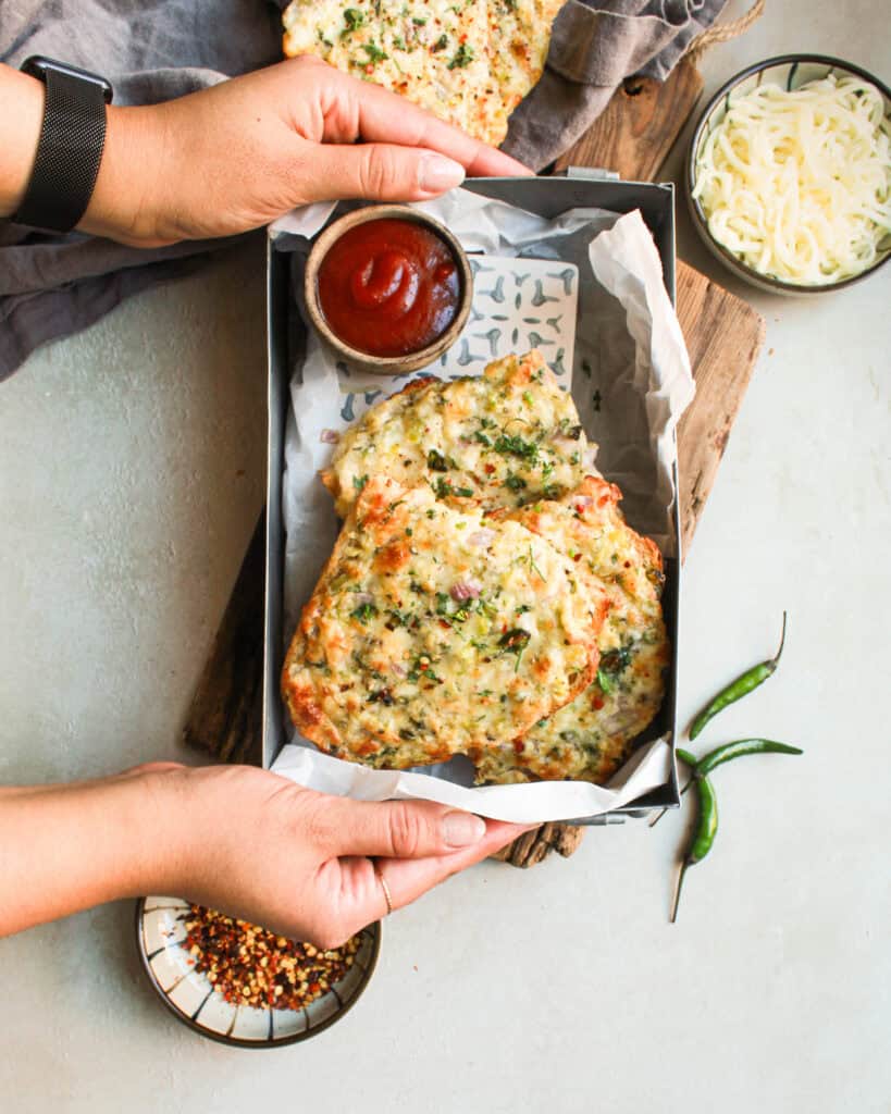 Chili Cheese Toast - The Whisk Addict - Easy Recipes With A Kick Of Spice