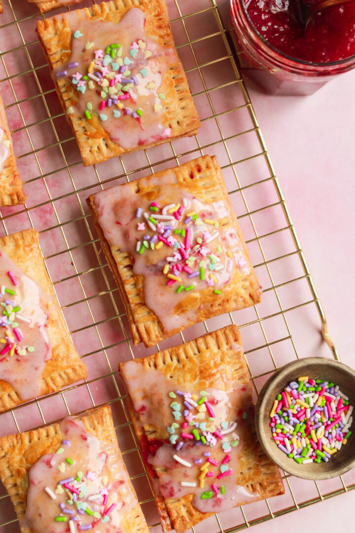 Homemade Pop Tarts With Pie Crust - The Whisk Addict - Easy Recipes ...